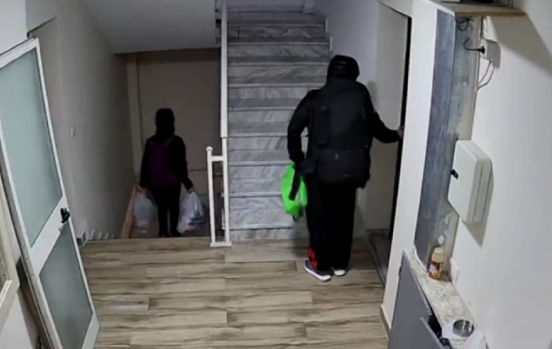 Shqipëri - Çifti irlandez dorëzojnë në policinë mbi 40 mijë euro, thonë ...