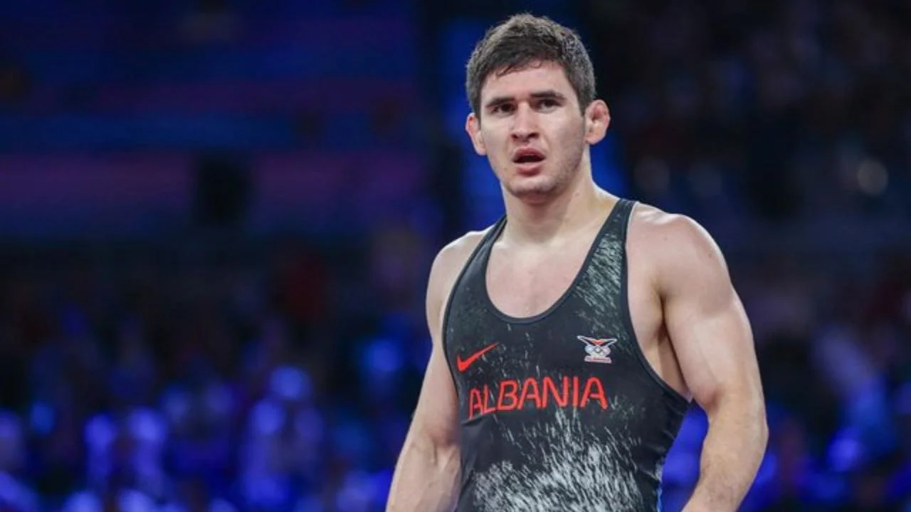 Kampion i Evropës me Shqipërinë, Valiev i bën krenarë kuqezinjtë pas medaljes olimpike - Gazeta ...