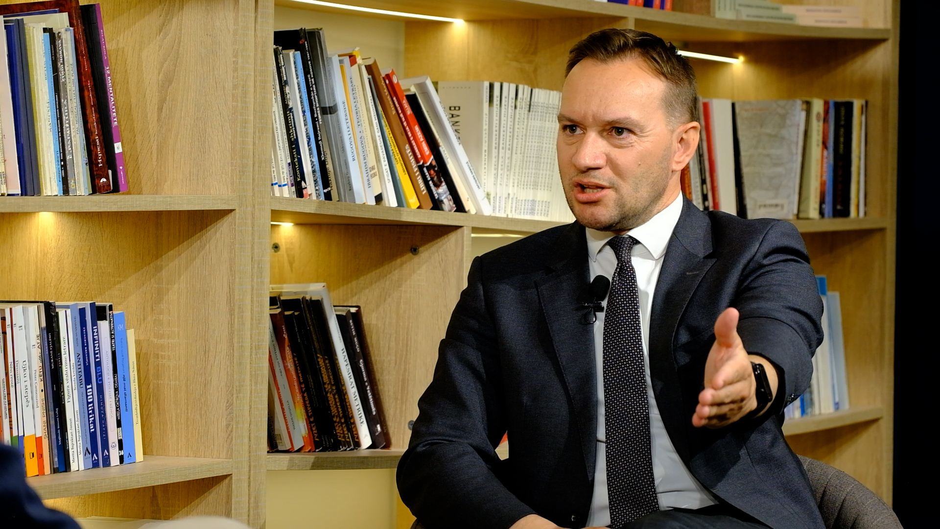 Zogaj: VV-ja ka rënie serioze me mbi 10 pikë në sondazhe - Gazeta Express