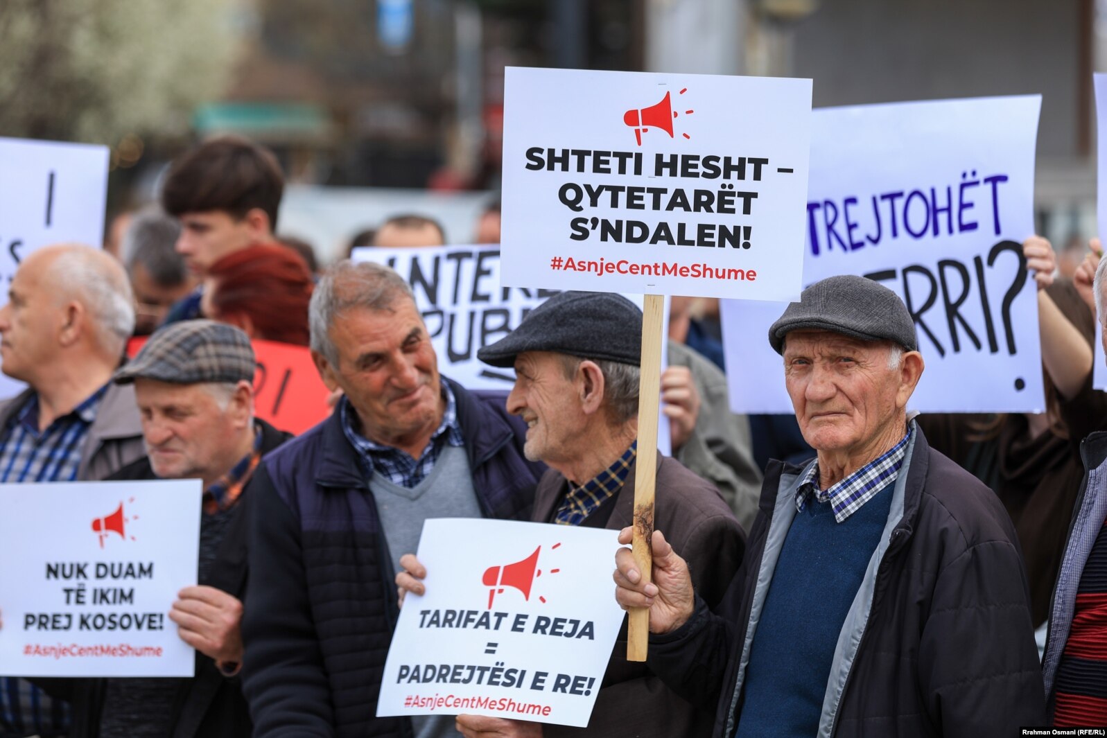 ZRRE u përpoq me konfuzion ta zbusë reagimin qytetar për rrymën, por e ...