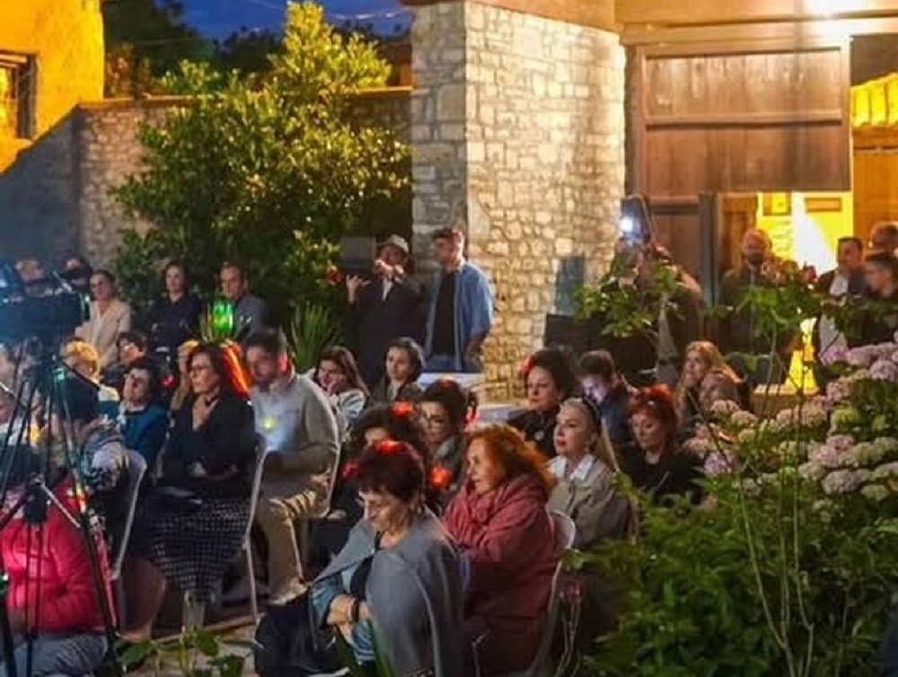 Ndahen çmimet e Konkursit Letrar të Gegnishtes për vitin 2025 - Gazeta ...