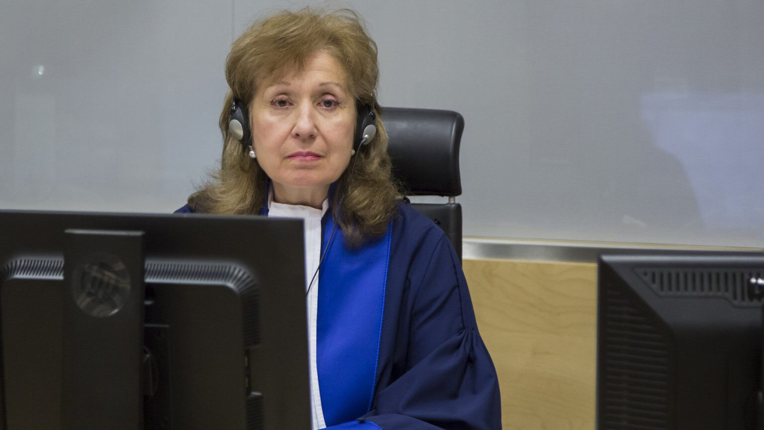 Trendafilova: Protesta në Prishtinë treguese se sa e vështirë do të ...