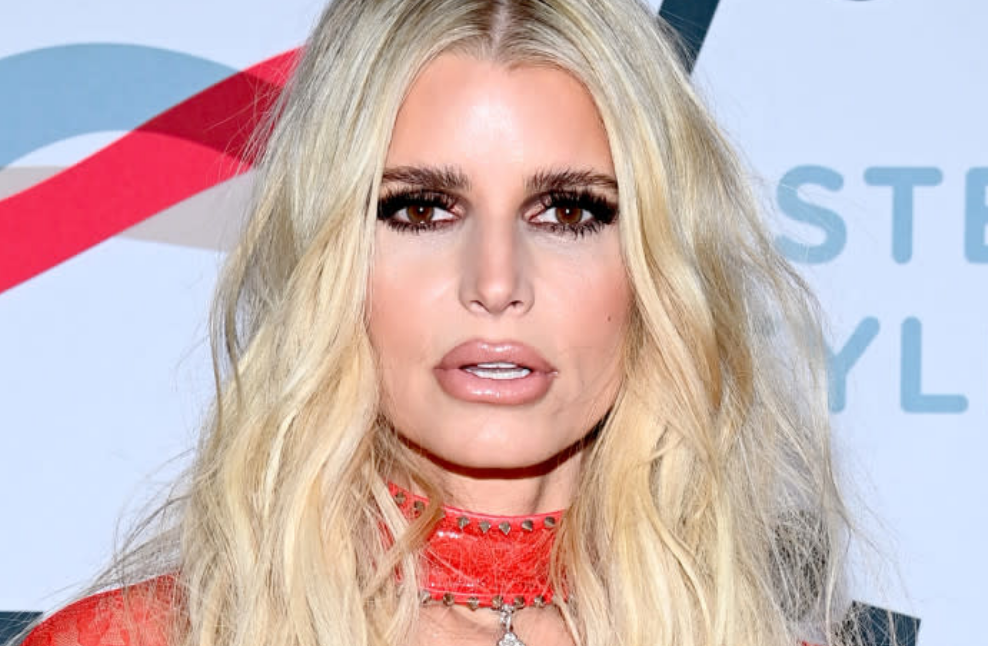 Jessica Simpson Takes Lookalike Daughter to Paris For 13th Birthday ...