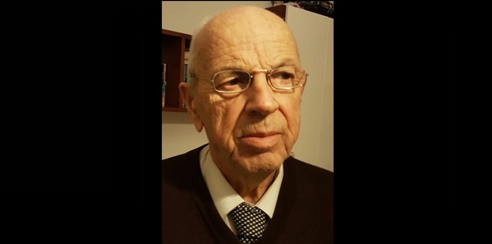 Vdes Fikret Ahmedi, një nga profesorët e parë të Fakultetit të ...