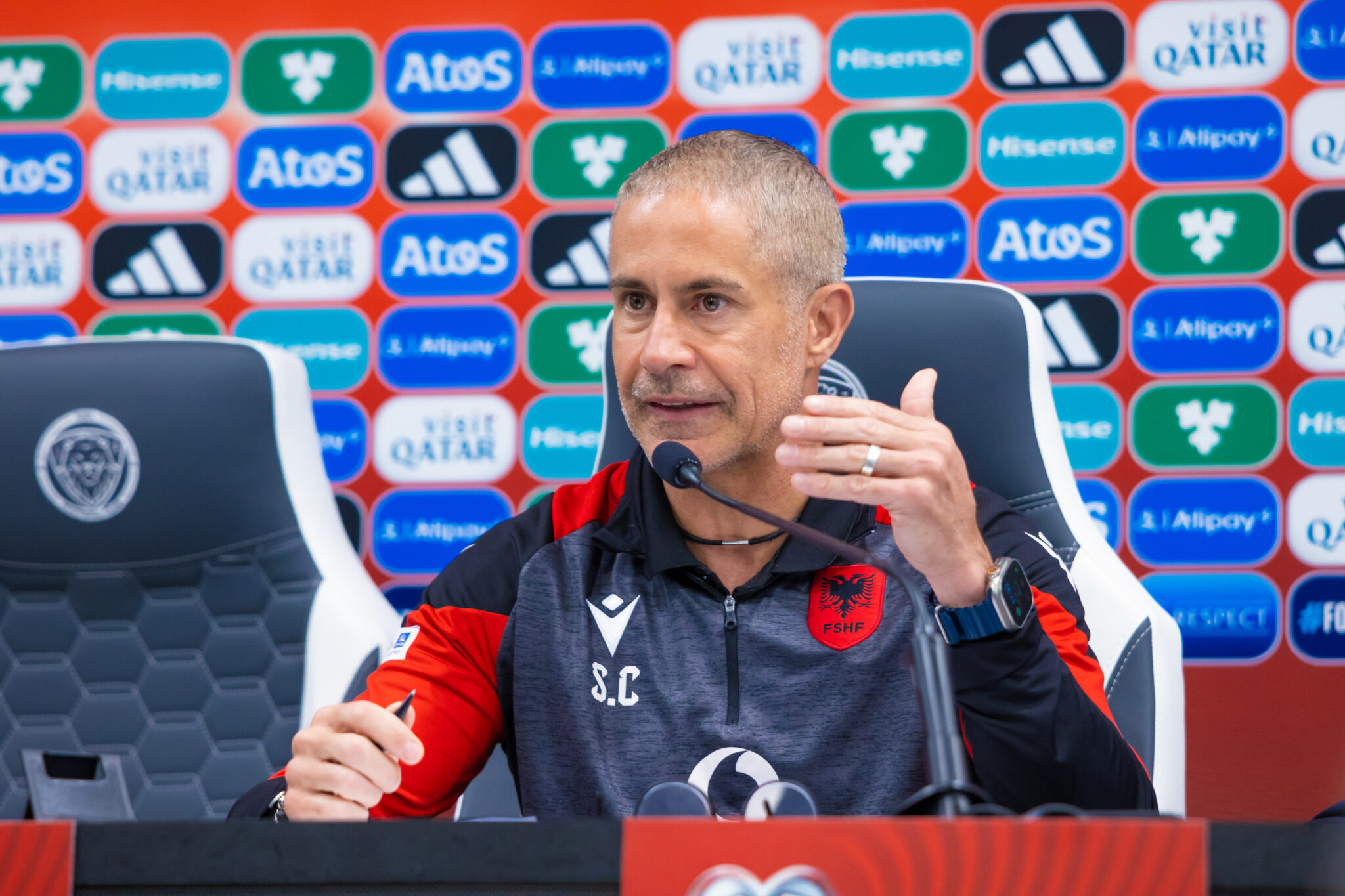 Sylvinho e vlerëson Letoninë, flet edhe për mungesën e Gjimshitit dhe ...