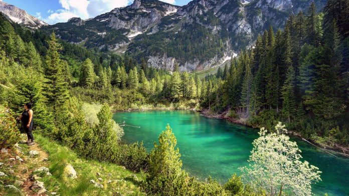 Rritet numri i turistëve të huaj në Kosovë, këto janë vendet nga vijnë ...
