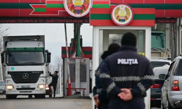 Paralajmëron kryeministri moldav: Rusia dëshiron të vendosë 10 mijë trupa në “rajonin e ...