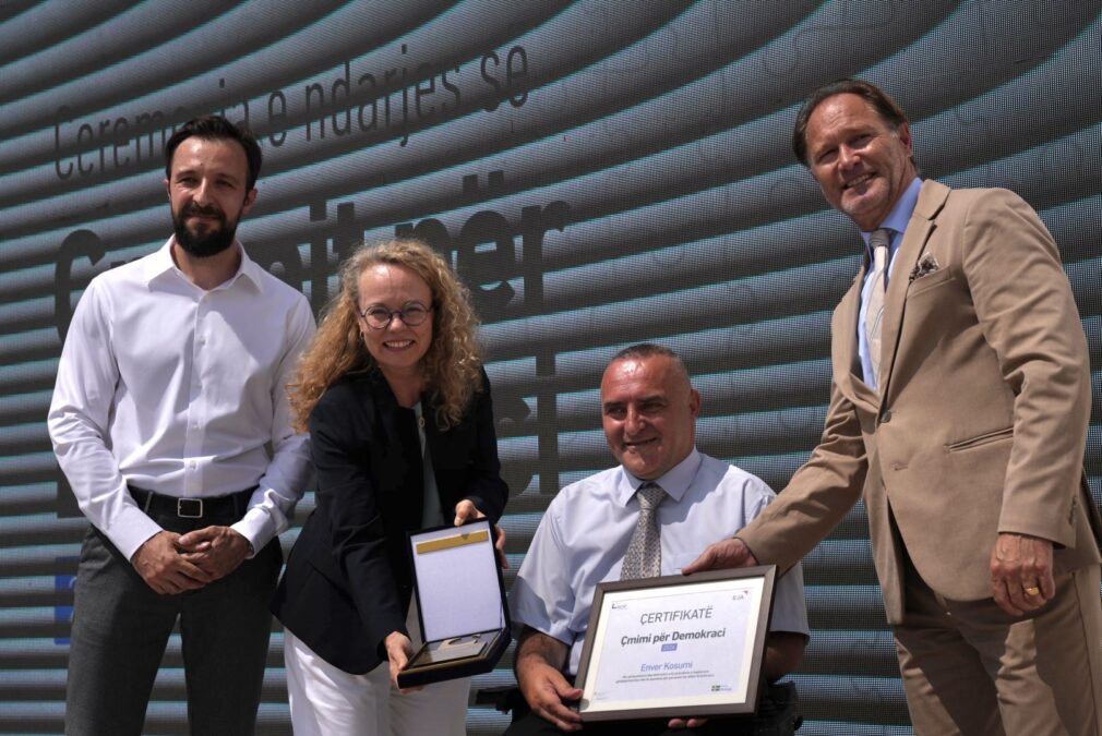 Contribuindo para melhorar a vida de pessoas com deficiência, Enver ...