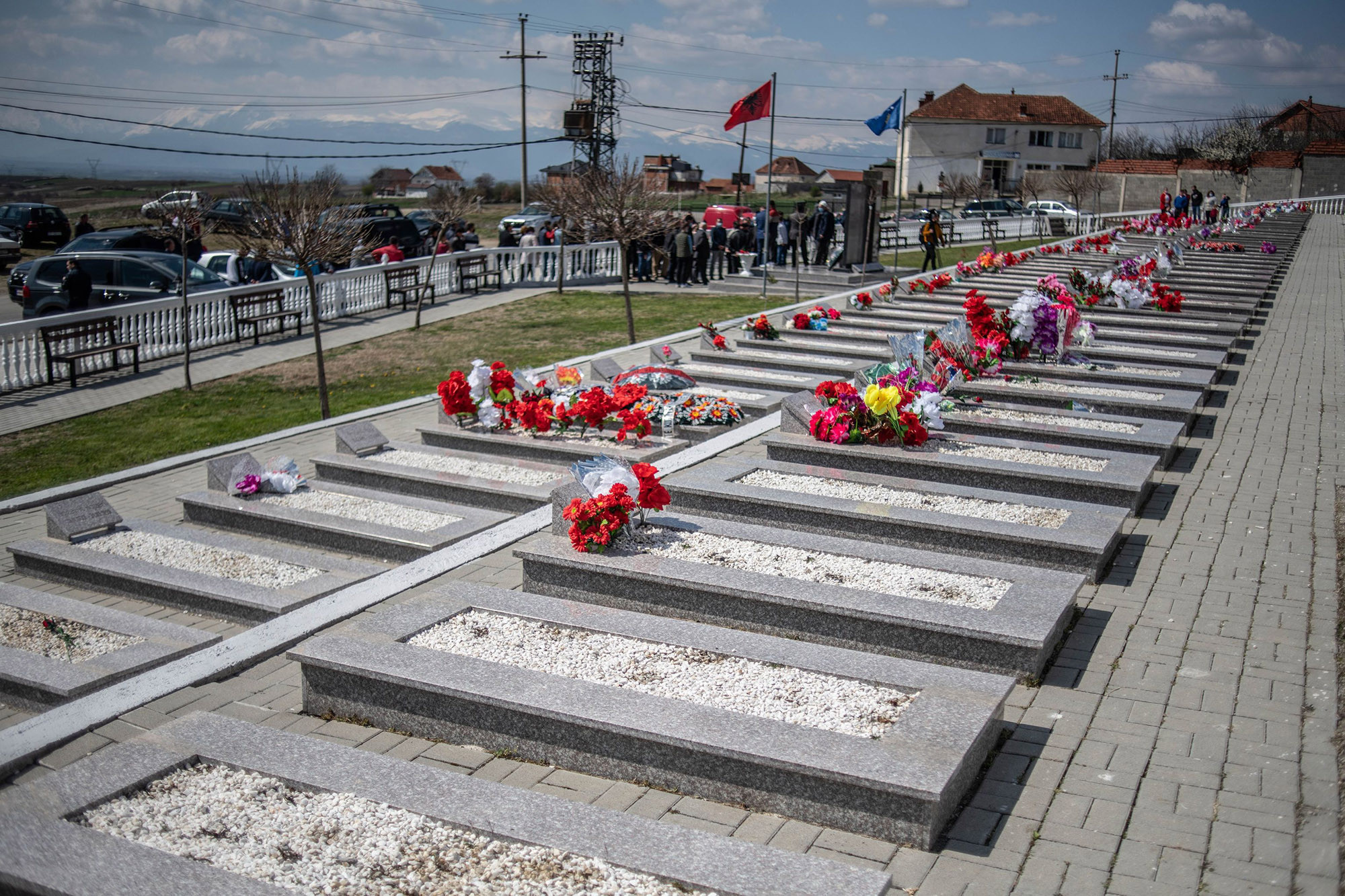 27 vjet nga masakra e Rahovecit - Gazeta Express