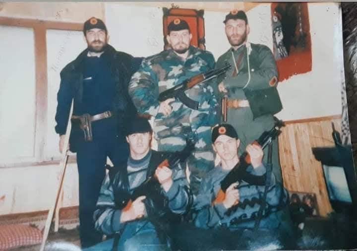 "Ikonë e luftës dhe disiplinës ushtarake", Shukri Buja ndan kujtimet e ...