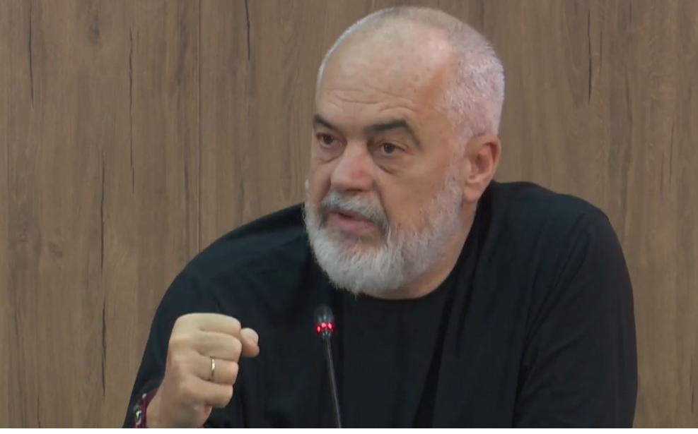 “Pa ndalim deri në çlirimin e çdo trotuari”/ Rama ndan pamje të reja ...