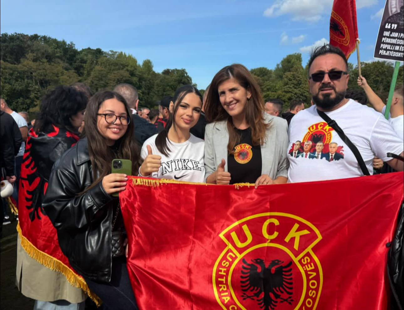 Musliu pas protestës në Hagë, qytetarëve: Treguat se zëri i drejtësisë ...