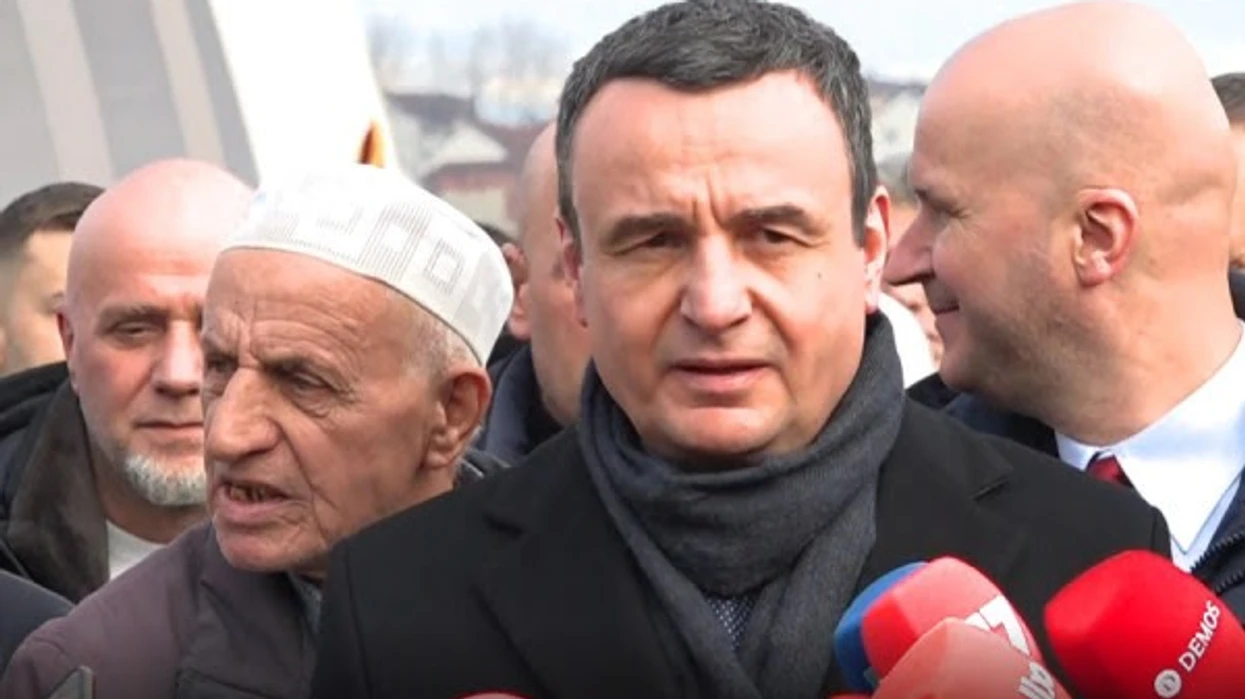 Plaku ndërpret liderët, ankohet se Reçaku është harruar - Gazeta Express
