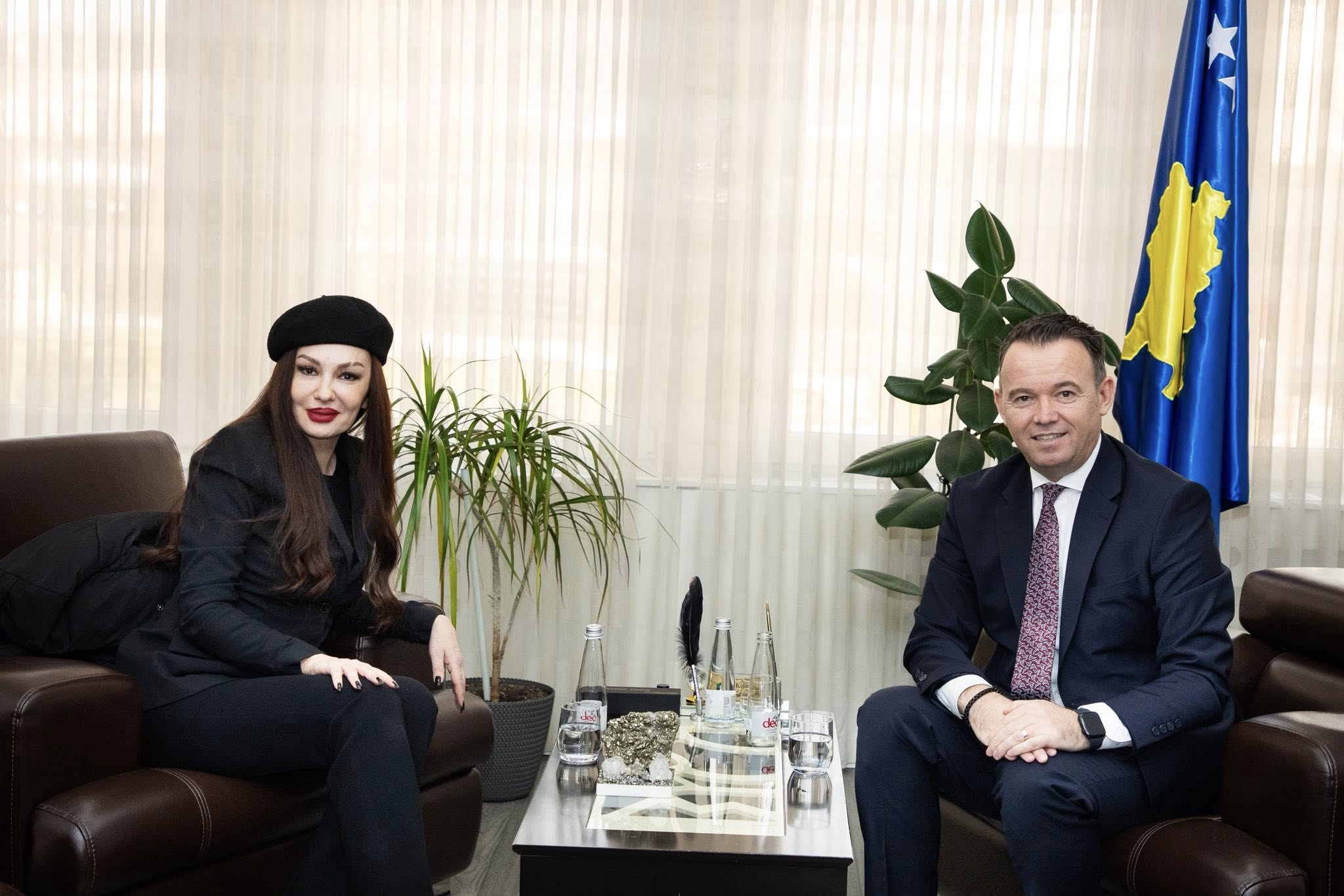 Peci takim "frymëzues" me Adelina Ismailin, ka plot epitete për të ...