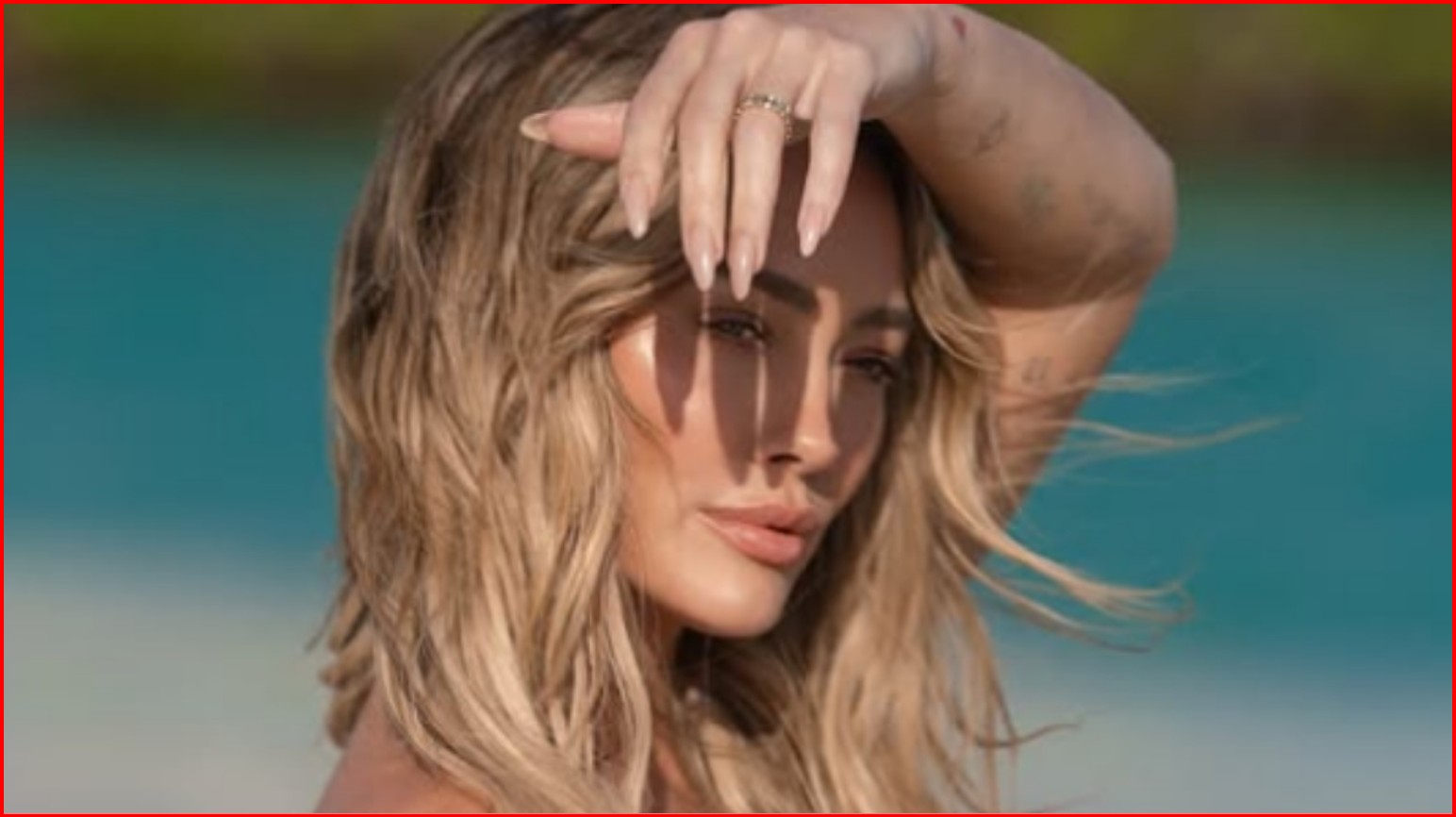 Hilary Duff sfidon presionin e bukurisë: “Dua të jem më e fortë, jo më ...