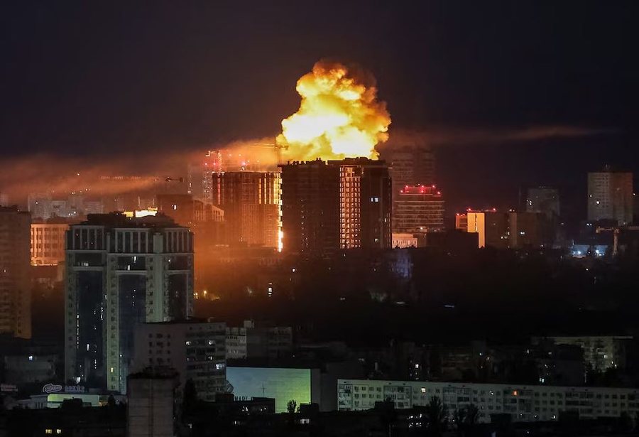 Rusia nis një sulm të madh në të gjithë Ukrainën, 9 të vdekur dhe ...
